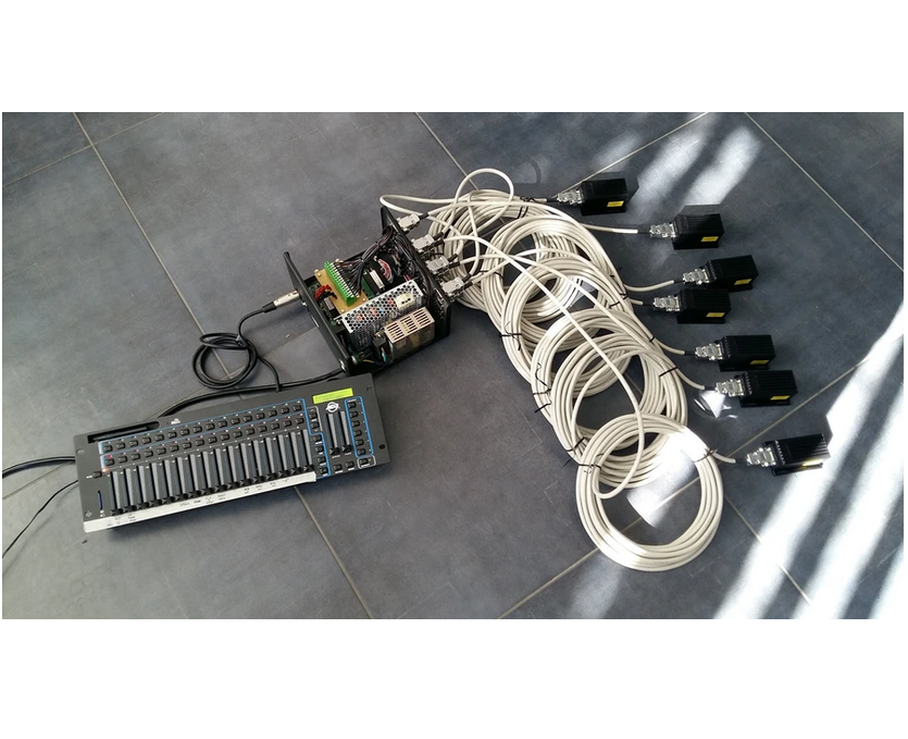 16 modules for artistic installation with DMX control – Kvant Modules